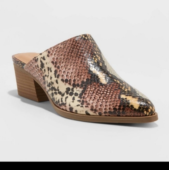 Universal Thread | Shoes | Universal Thread Womens Tobi Snakeskin ...